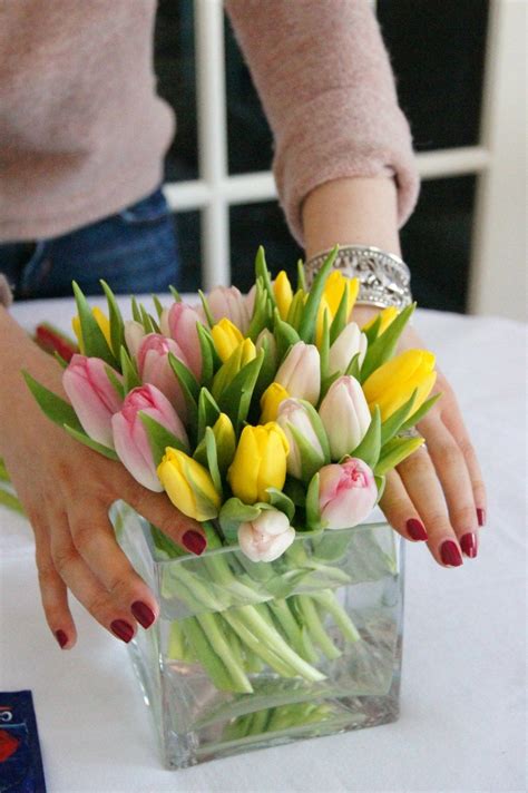 4 Tulip Arrangements Step By Step How To Make A Tulip Arrangement Artofit