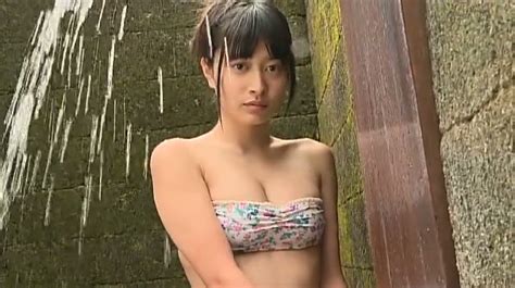 Gorgeous Asian Babe Kaoru Goto Takes Shower In Bikini