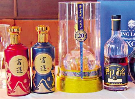 ﻿烈酒稅擬下調 最少減三成