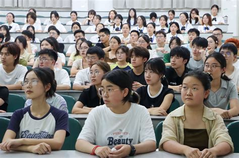 口腔医学院召开2024级新生年级大会 西南医科大学新闻网