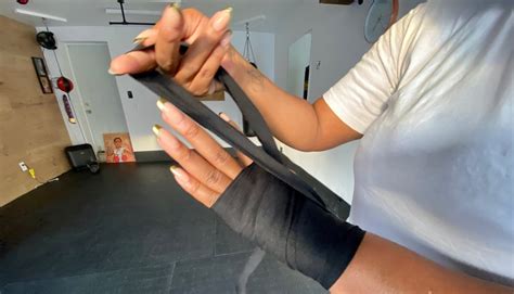 Self Defence Classes Focus On Safety Confidence Community For Toronto Sex Workers Cbc News