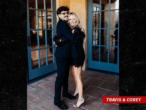 Trav And Cor Youtuber Corey Struve Arrested For Public Intoxication Attacking Cop