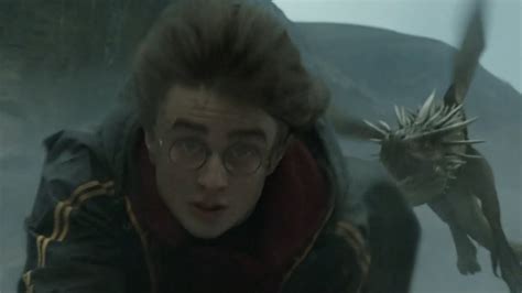 Гарри Поттер против дракона Первое испытание Гарри Поттер на турнире трех Волшебников Youtube