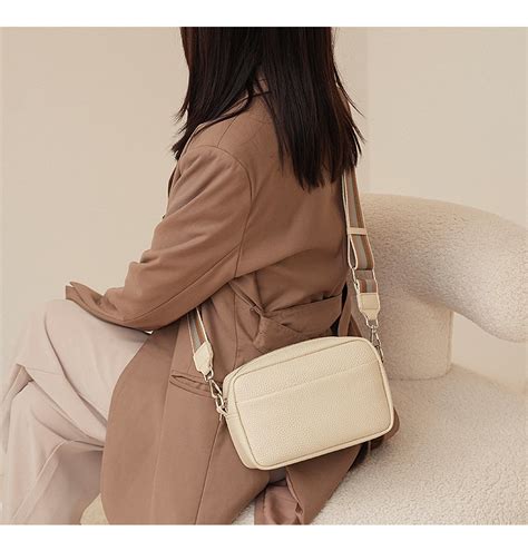 潮流女包包2025新款跨境外贸纯色pu斜挎包女小包女士单肩包小方包 阿里巴巴