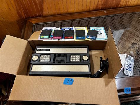 Lot 69 Vintage Mattel Intellivision Game Console W Games Floridas