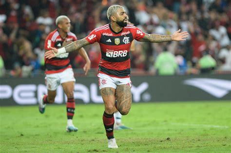 Palmeiras formaliza proposta por Gabigol e aguarda decisão do estafe do jogador veja detalhes