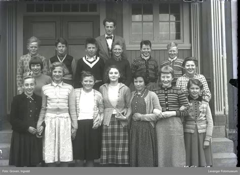 Skolebilde Fra Folkeskole Lysaker Skole Levanger Fotomuseum