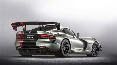 Download Dodge Viper Grey Spoiler Photoshoot Wallpaper