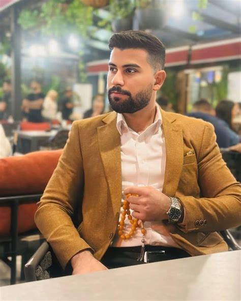 پیام خصوصی از علی باغبانی دارید فالو کردن من چه ضرری برات داشت که فالو نکردی مهربون🩷