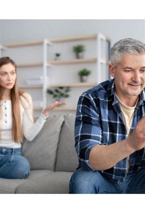 13 Unpleasant Signs Your Husband Is Disgusted By You Lovemejeje