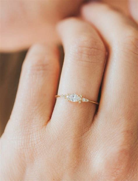 Pin em O grande Dia Anel de casamento Anel de noivado Anéis bonitos
