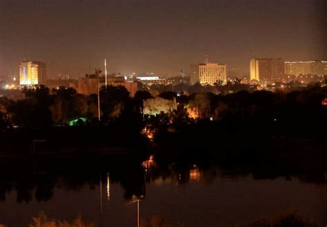 بوابة أفريقيا الإخبارية العراق تعرض المنطقة الخضراء في بغداد لقصف