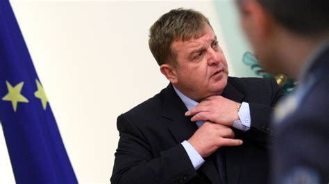 Министърът на отбраната Красимир Каракачанов прие майки на войници загинали в мирно време