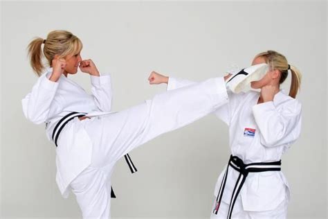 Danielle Loyd Martial Arts Women Martial Arts Girl Women Karate