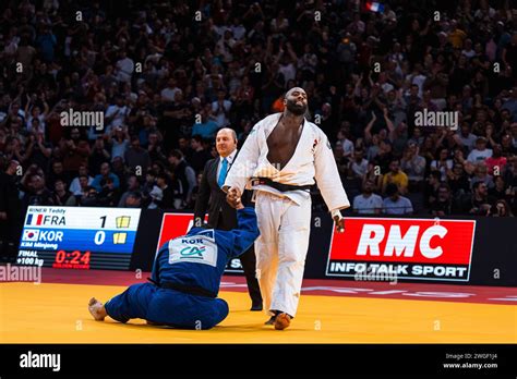 Teddy Riner Fra Won The Gold Medal Against Minjong Kim Kor In Mens