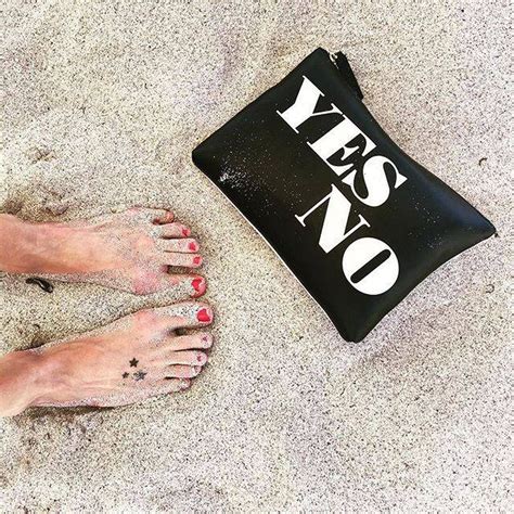 Katie Cassidys Feet