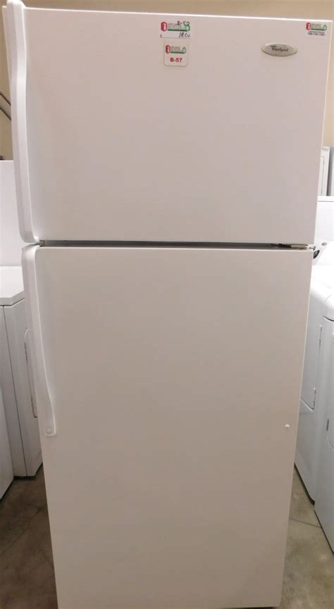 18 Cu Ft Whirlpool Top Freezer Refrigerator B 57 Sakal Del 042523