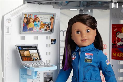 Meet American Girl Luciana Vega I Am The Maven®