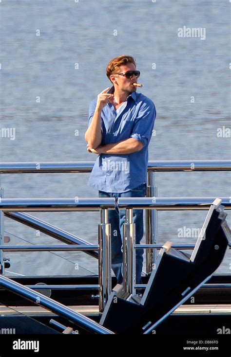 Leonardo Dicaprio Smoking