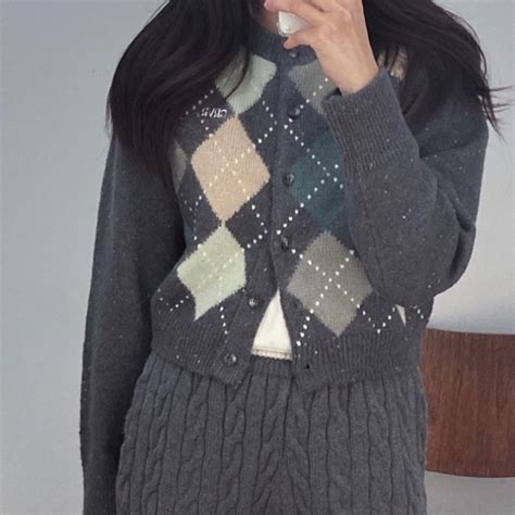그로브스토어 쇼룸 후기 22fw 신상 입어보기 아가일가디건 니트팬츠 플리츠스커트 네이버 블로그