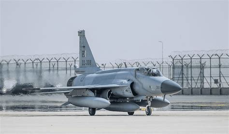 Los Primeros Cazas Jf 17 Thunder Block Iii Comienzan A Entrar En