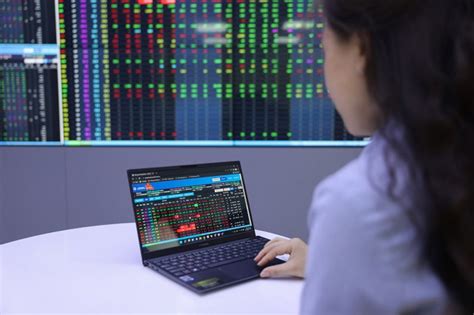 Tích Lũy Cổ Phiếu Có Nền Tảng Chuẩn Bị Chờ Cơ Hội Bứt Phá Tạp Chí Tài