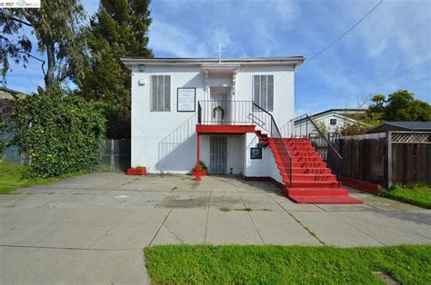 820 28th St Oakland Ca 94608 Redfin