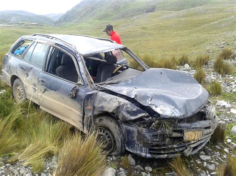 Tres Salvan De Morir En Volcadura Diario Ahora