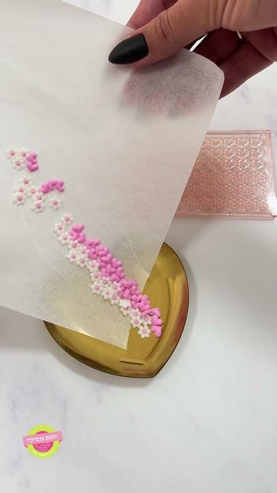 תבנית לבבות ופרחים פיציים Youtube