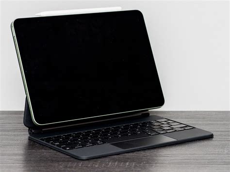 Apple Magic KeyBoard Ipad Pro(11 inch) / Ipad Air