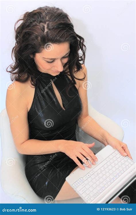 Woman Office With Laptop Stock Image Image Of Assistant 12193623