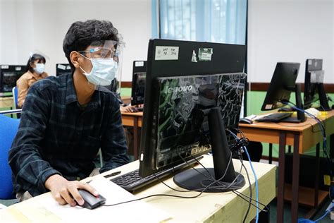 UPNVJT Gelar UTBK SBMPTN Terapkan Protokol Kesehatan Secara Ketat