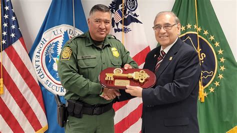 Roberto Ortiz Border Patrol The Unseen Heroes Of Us Immigration