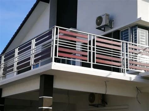 Silver Stainless Steel Balcony Railing For Home Material Grade SS304