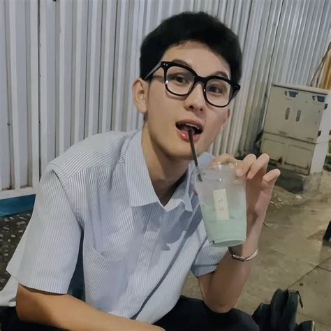 Dương Hoàng Hải Dhh 2211 • Threads Say More