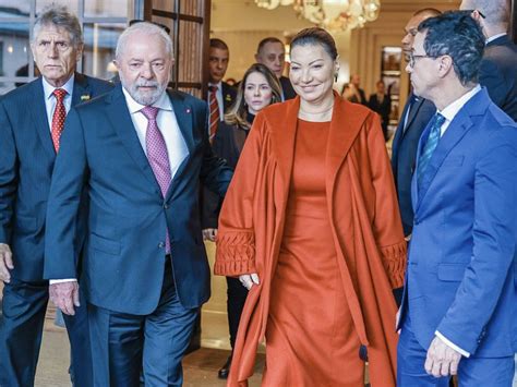 Lula Critica Manutenção De Prisão De Julian Assange Agência Brasil