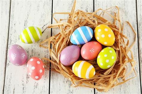 Как красить яйца на Пасху