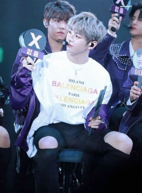 강다니엘 꼬툭튀 자지 윤곽 멍멍이 강아지 댕청미