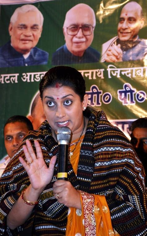 Smriti Irani Indian Palmistry ~ Indian Palmistry Palm Reading Hast