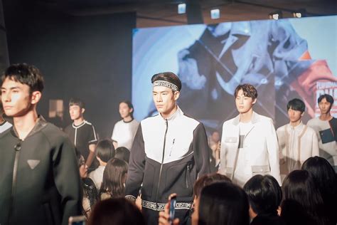 서울문화예술대학교 모델학과 서울문화예술대학교모델학과 모델 김정수 2019 Ss 서울패션위크