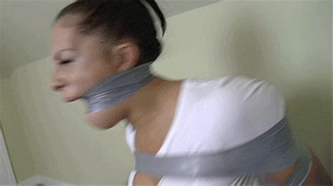 Bambi And Hannah In The Riddle Of The Unlocked Door A Punishing Gag Affair Full Clip Wmv