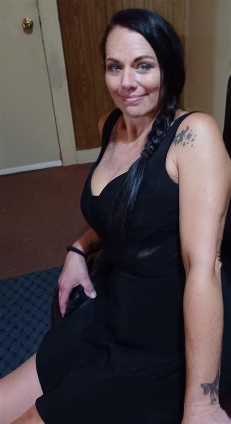 Nives Hornydex Escort Sex And Dating Directory