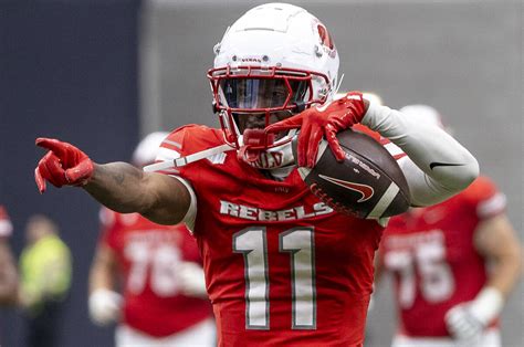 Unlv Football Blows Out Utah Tech 72 14 Sets Record For Yards Unlv