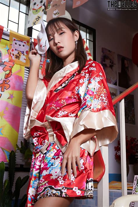 The Black Alley Miyo Set 03