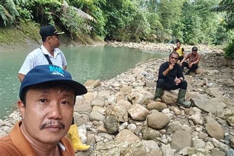 Usai Viral Guru Sd Di Pelosok Nias Dilarang Pulang Ke Rumah