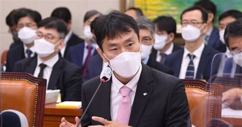 이복현 “흥국생명 조기상환 연기 금융당국 사전개입 쉽지 않다”