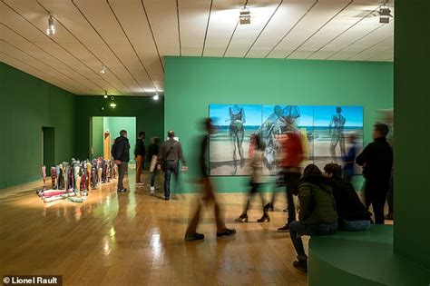 Museum Guests Will Have To Strip NAKED To Enter Nude Exhibition In