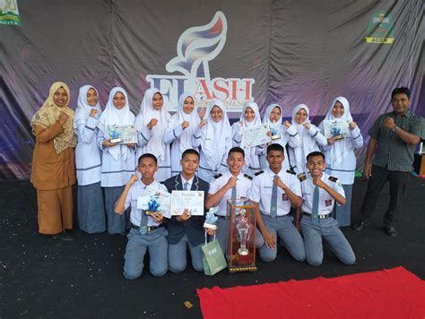 SMAN 10 Fajar Harapan Banda Aceh Berhasil Kembali Membawa Pulang Piala