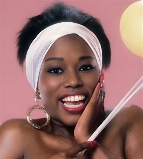 Ebony Ayes Actress Age Videos Photos Biography Boyfriend Wiki