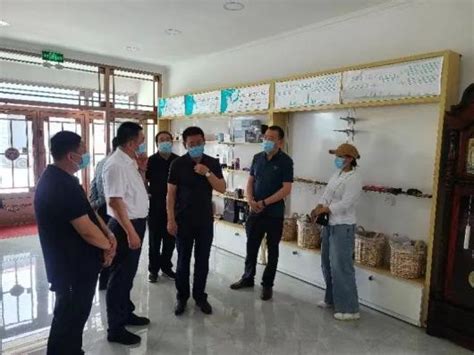 【加区要闻】地委委员、地委秘书长、统战部部长李金龙深入加区包联企业纾难解困澎湃号·政务澎湃新闻 The Paper